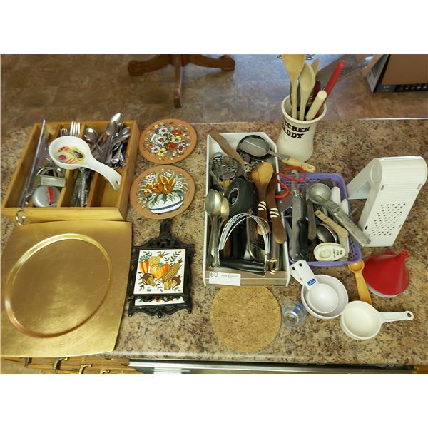 Large Assortment Of Kitchen Items Beck Auctions Inc