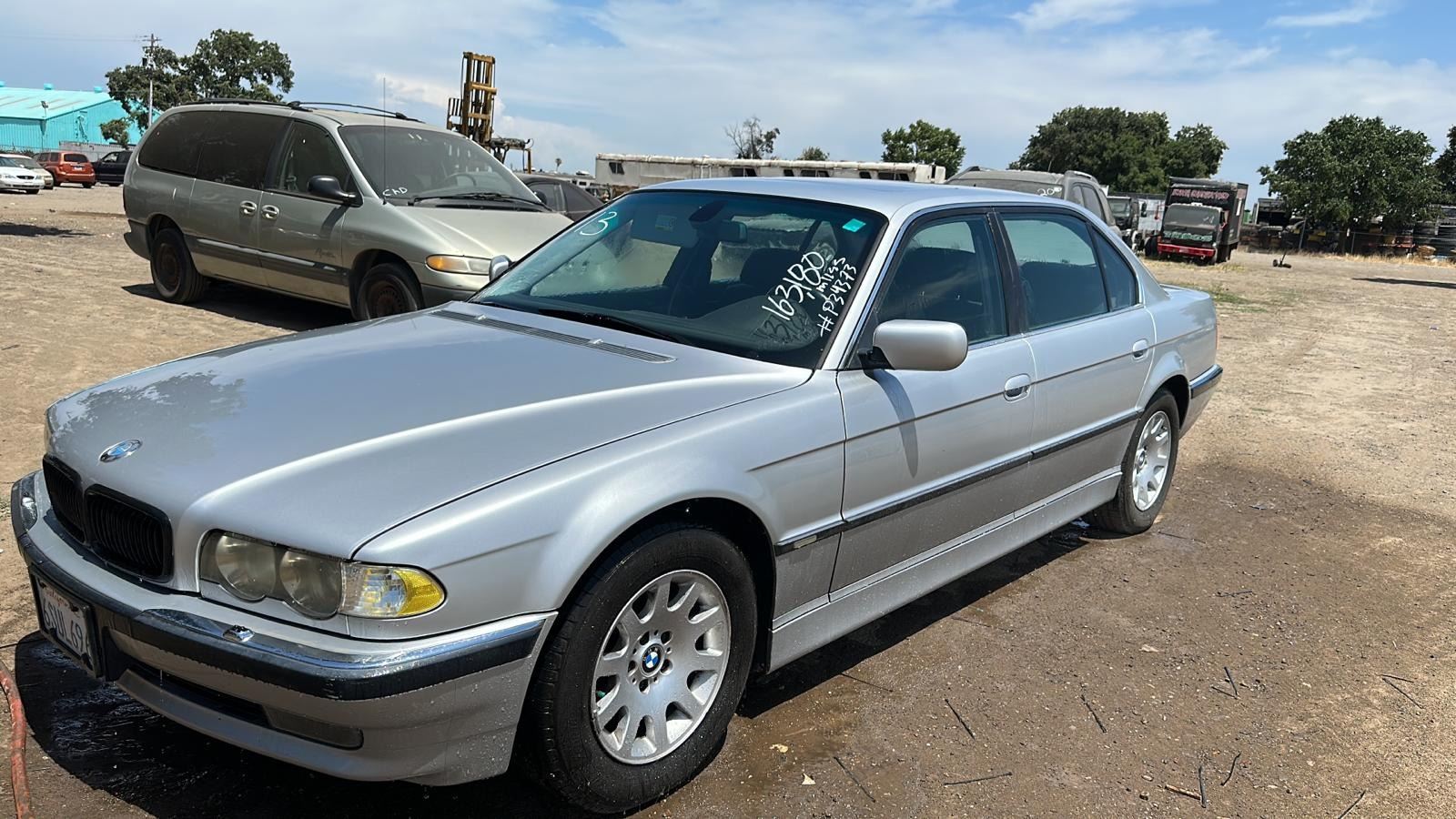 2001 BMW 7 Series 740iL