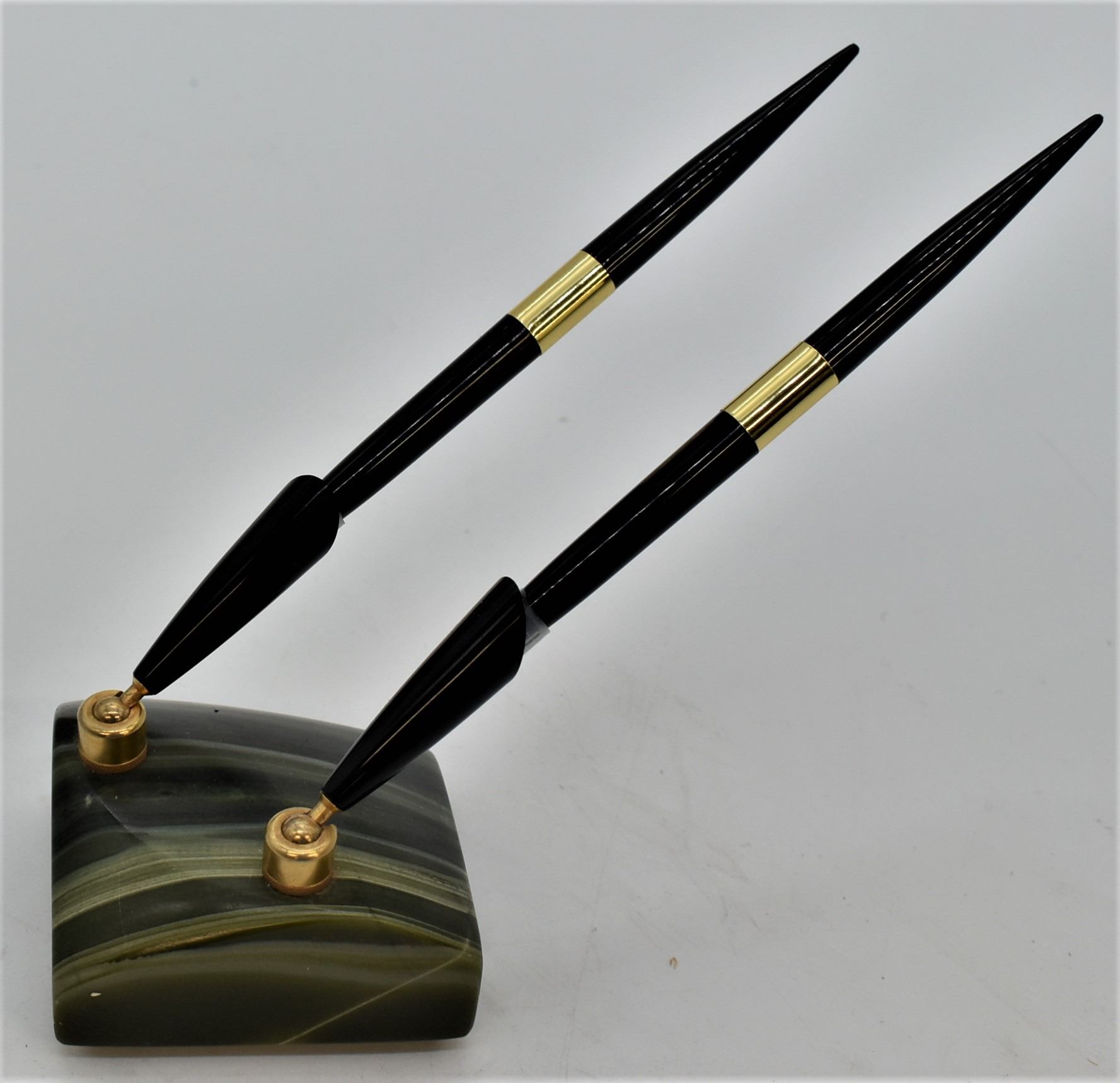 Estate Carved Ricolite Double Pen Holder