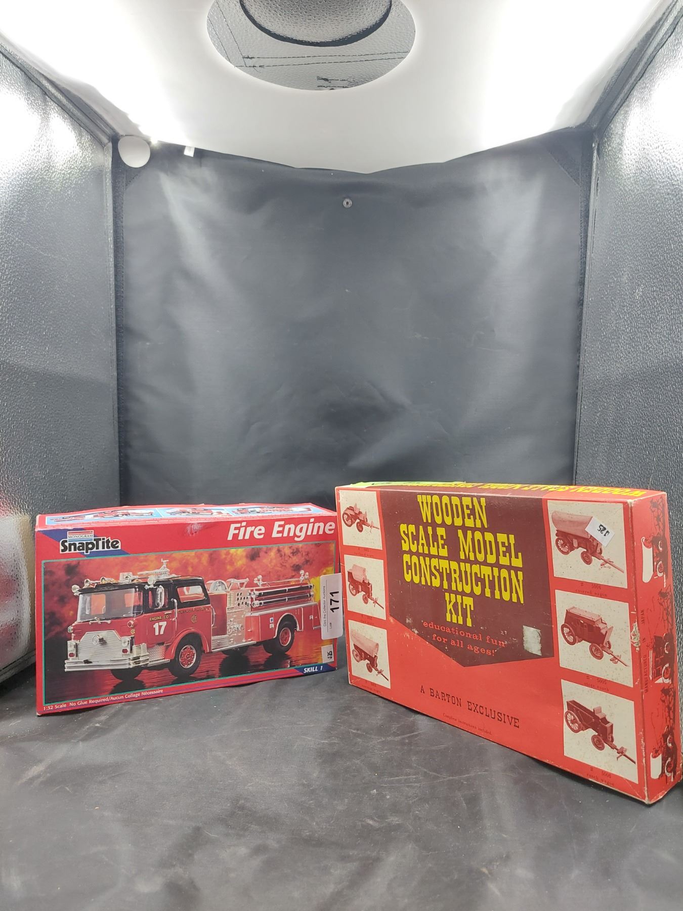 FIRE ENGINE MODEL KIT & WOODEN SCALED WAGON MODEL KIT