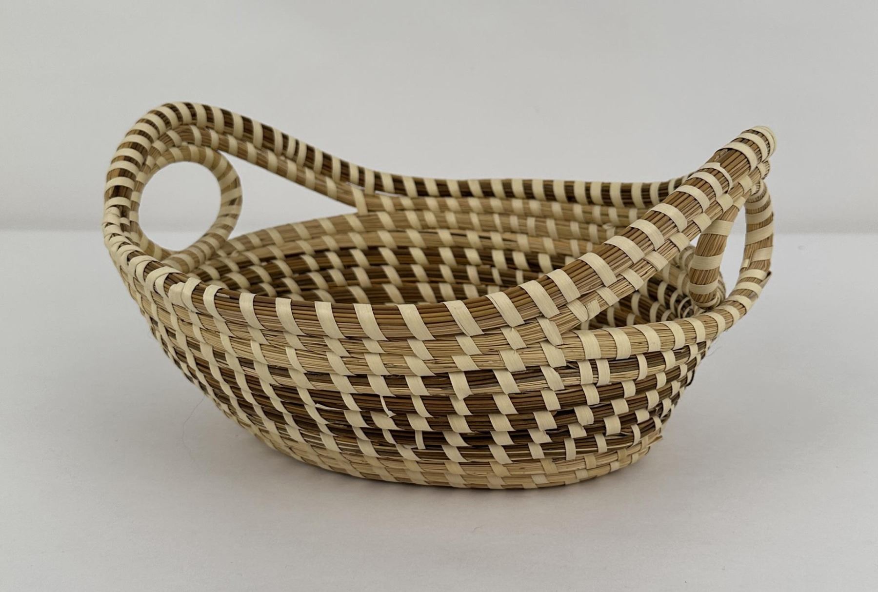 Charleston Gullah Sweetgrass South Carolina Basket