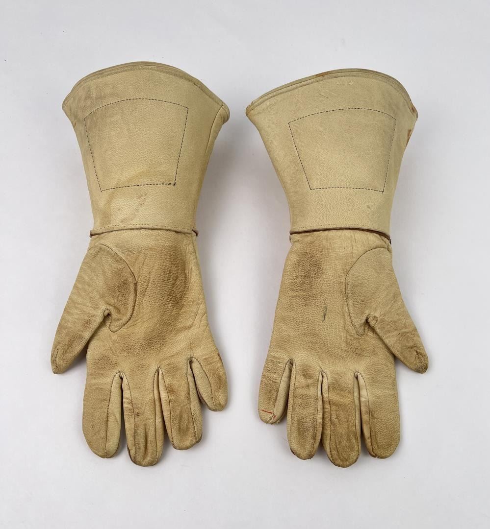 US Cavalry Officers Gloves Gauntlets