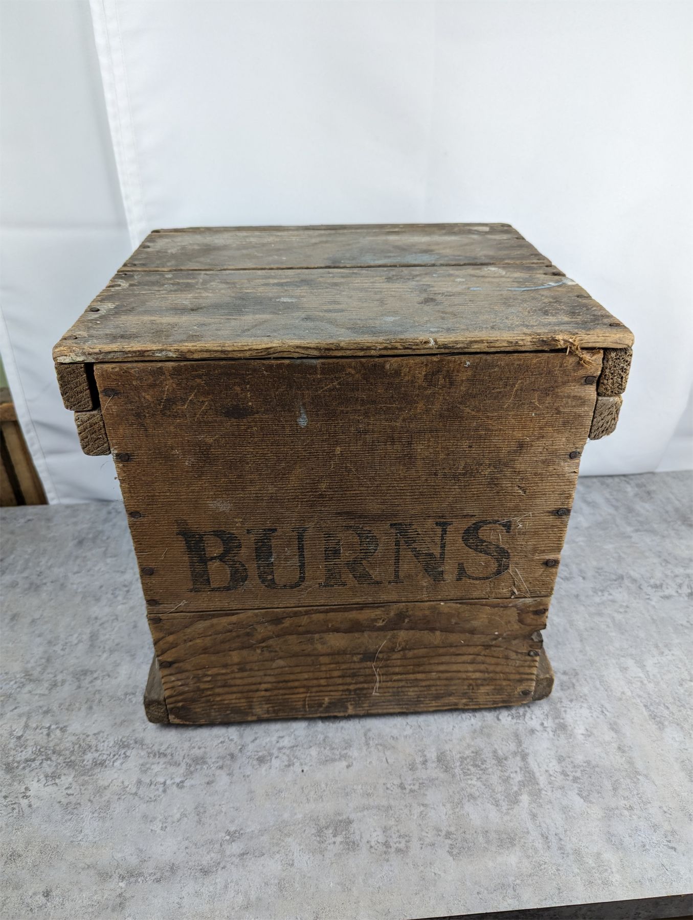 RARE! Vintage Burns Wood Box with Lid