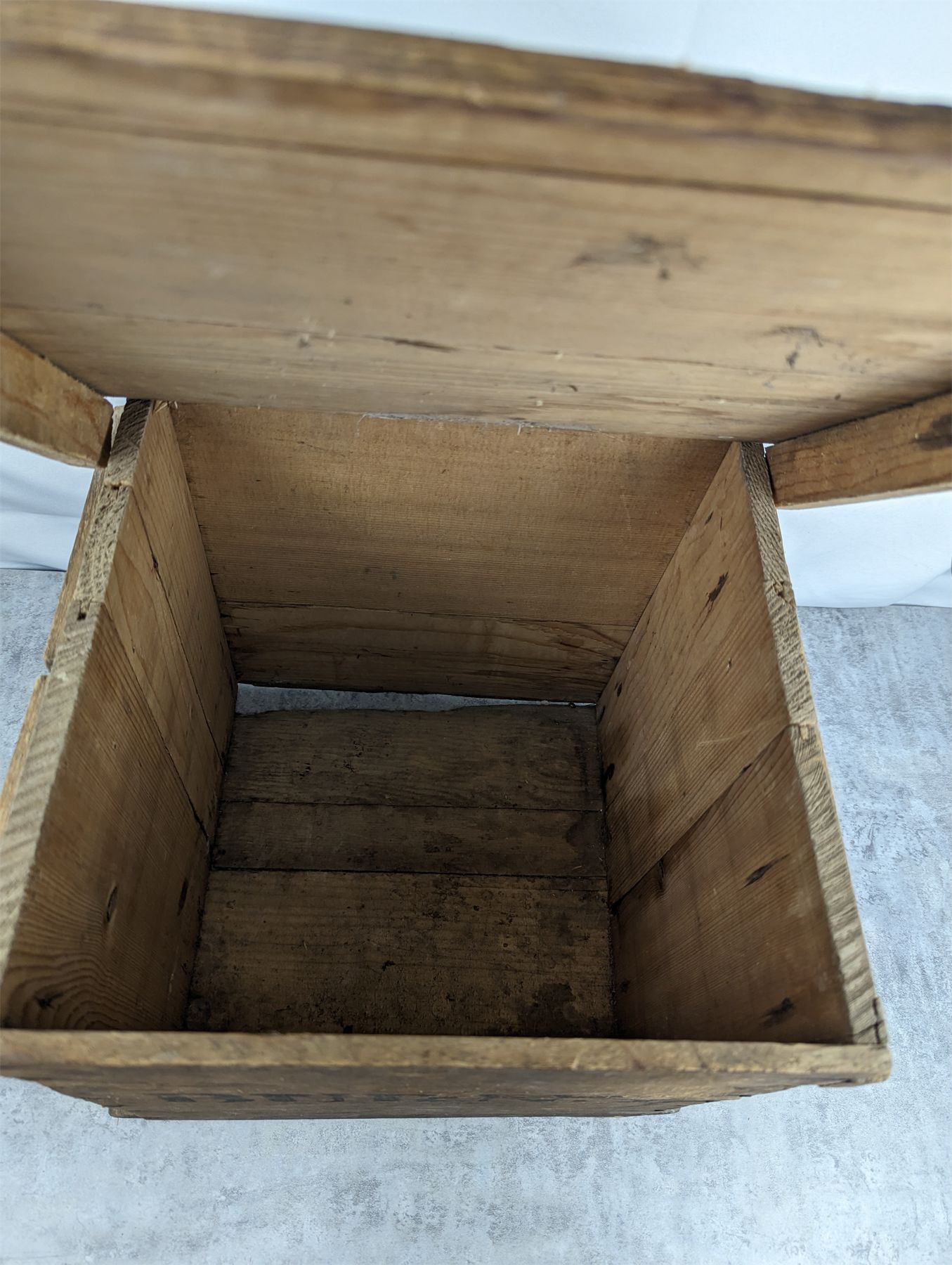 RARE! Vintage Burns Wood Box with Lid