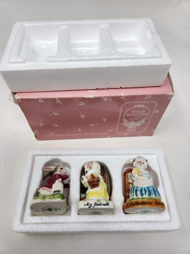 Avon small treasures animal set