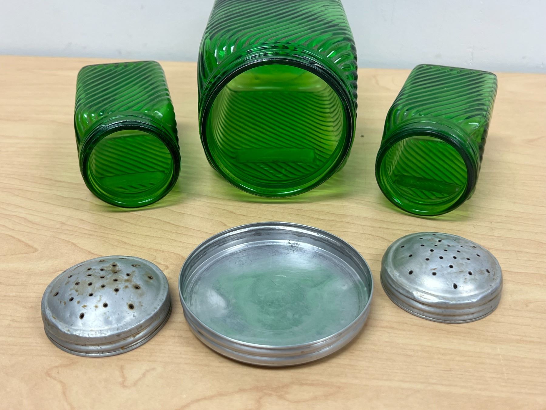 Vintage Owens Illinois Green Ribbed Glass Hoosier Canister & 2 Shakers ...