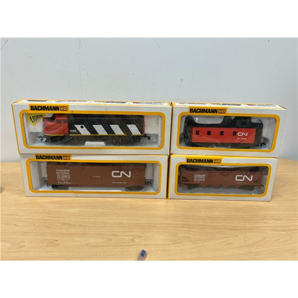 4 Bachmann HO Scale Canadian National Railway CN Train Cars as pictured 4 Bachmann HO Scale Canadian National Railway CN Train Cars as pictured