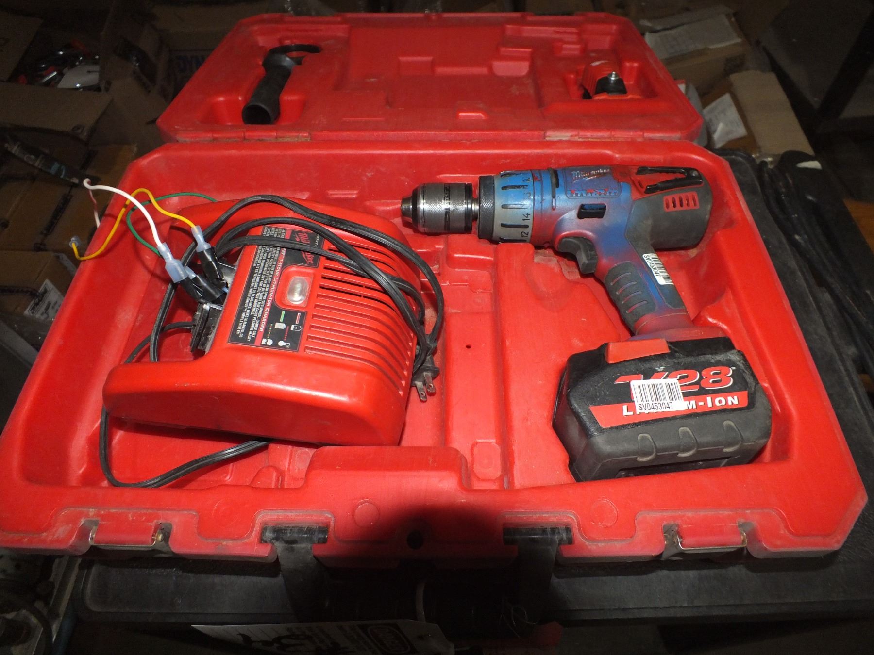 28 Volt Milwaukee Drill