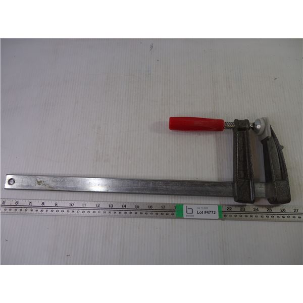 1 Bar Clamp Bodnarus Auctioneering