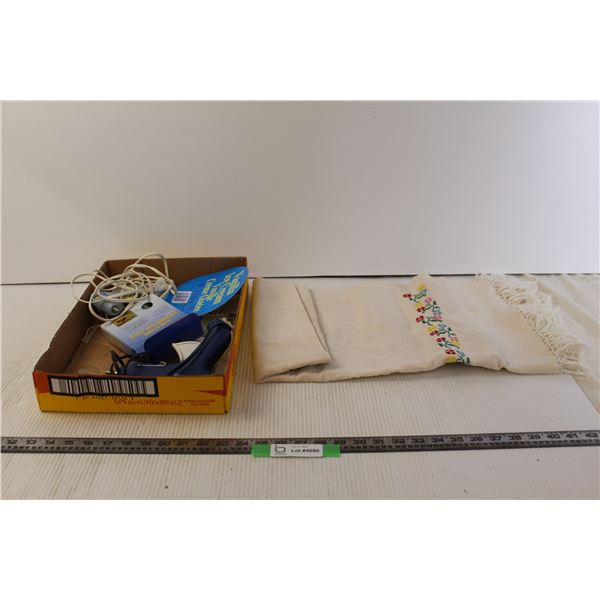 Hot Glue Guns With Sticks Floral Woven Throw Misc Bodnarus