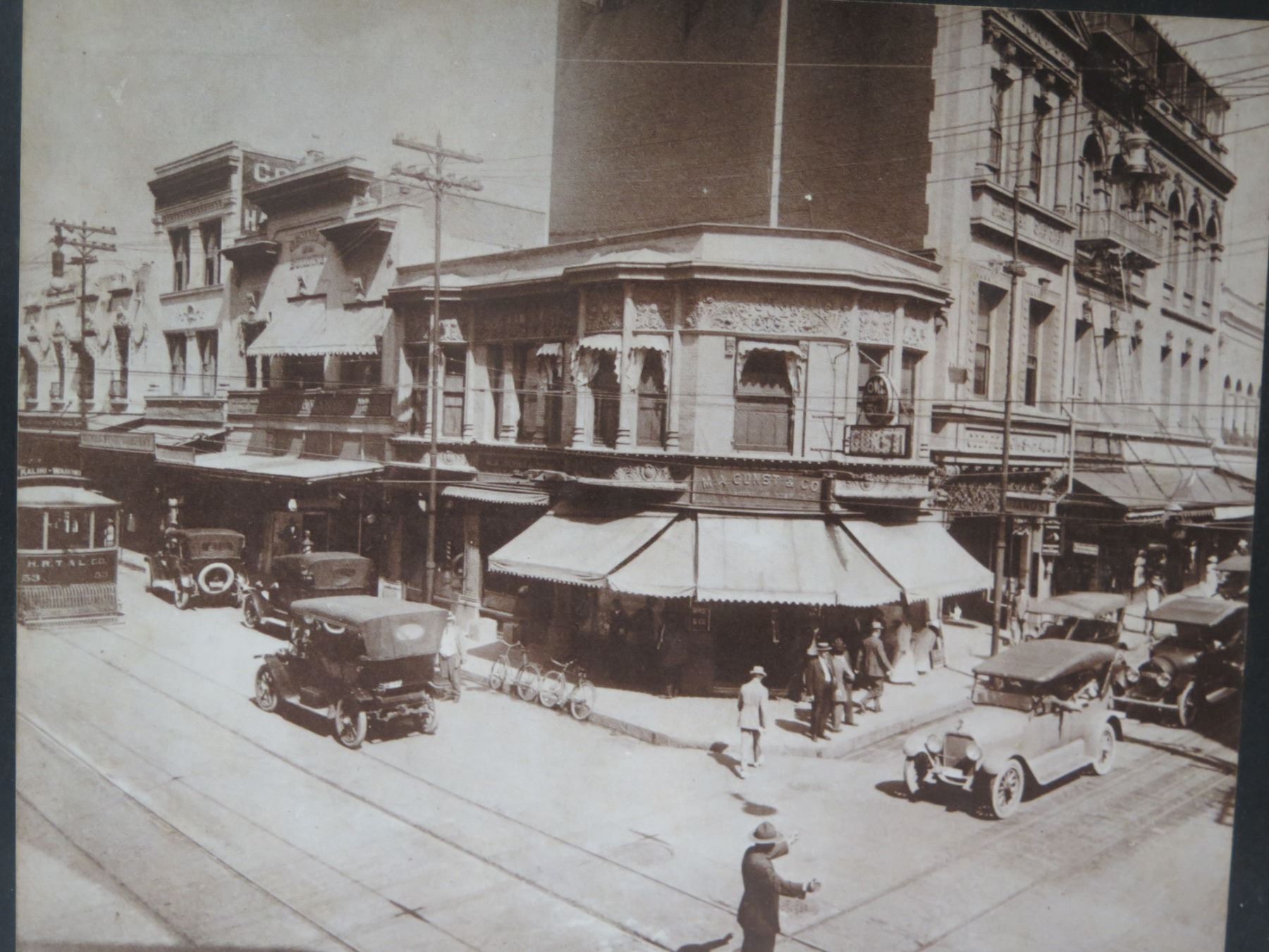 Original Mounted Photograph Circa 1920's King Street, Honolulu, T.H. 8. ...