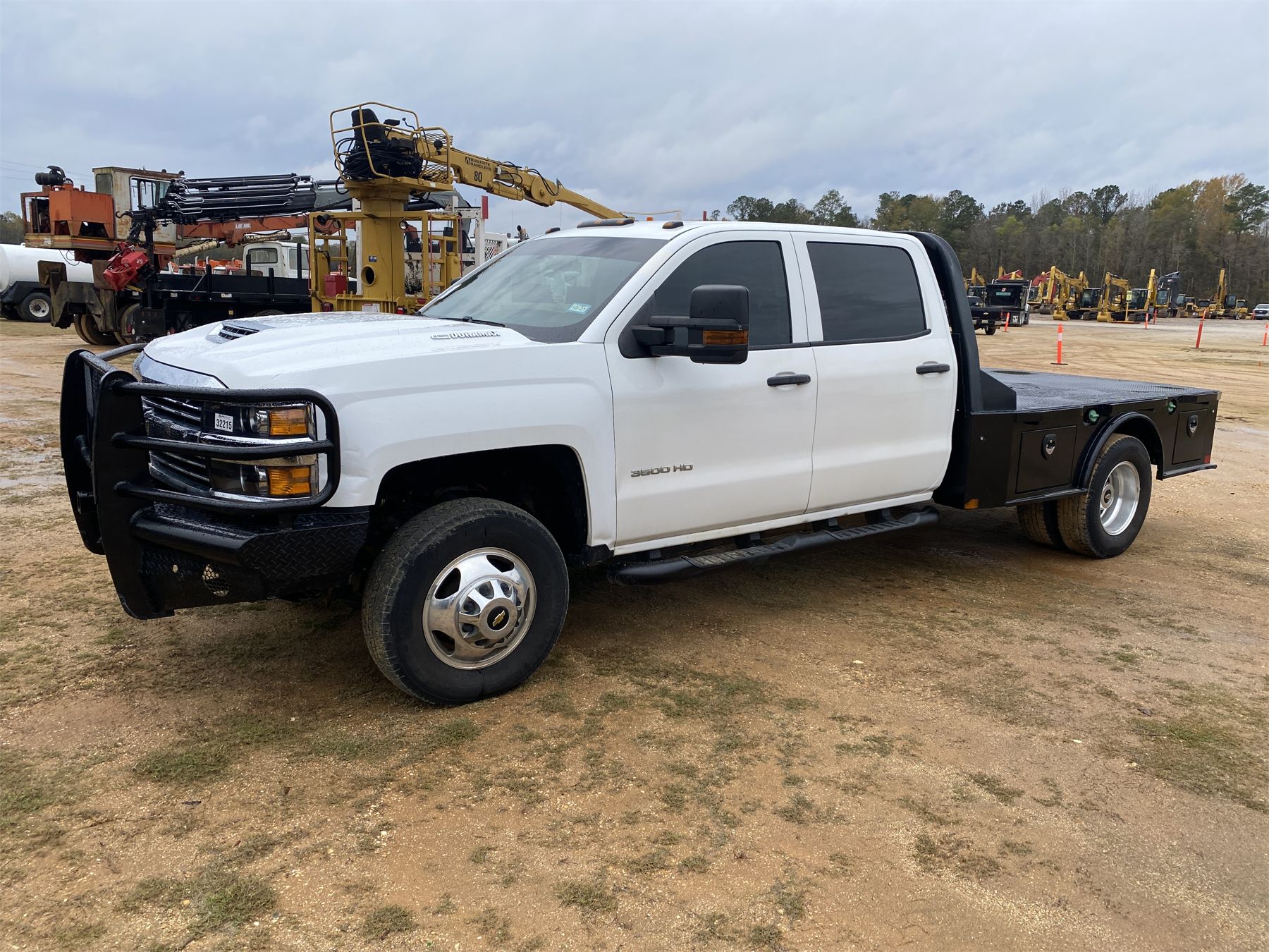 2018 CHEVROLET 3500 HD Flatbed Truck - J.M. Wood Auction Company, Inc.