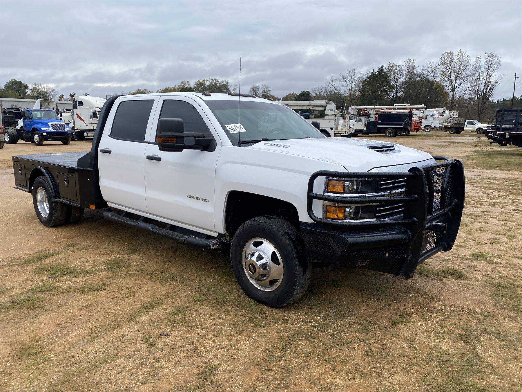 2018 CHEVROLET 3500 HD Flatbed Truck - J.M. Wood Auction Company, Inc.