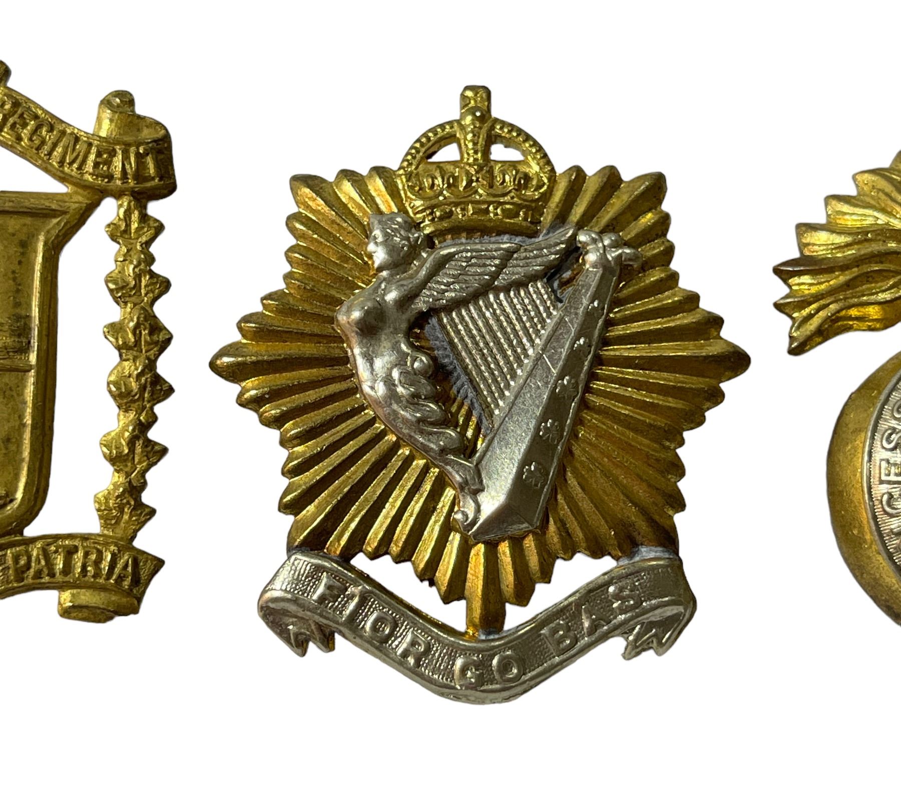WW2 Canadian Army Cap Badges