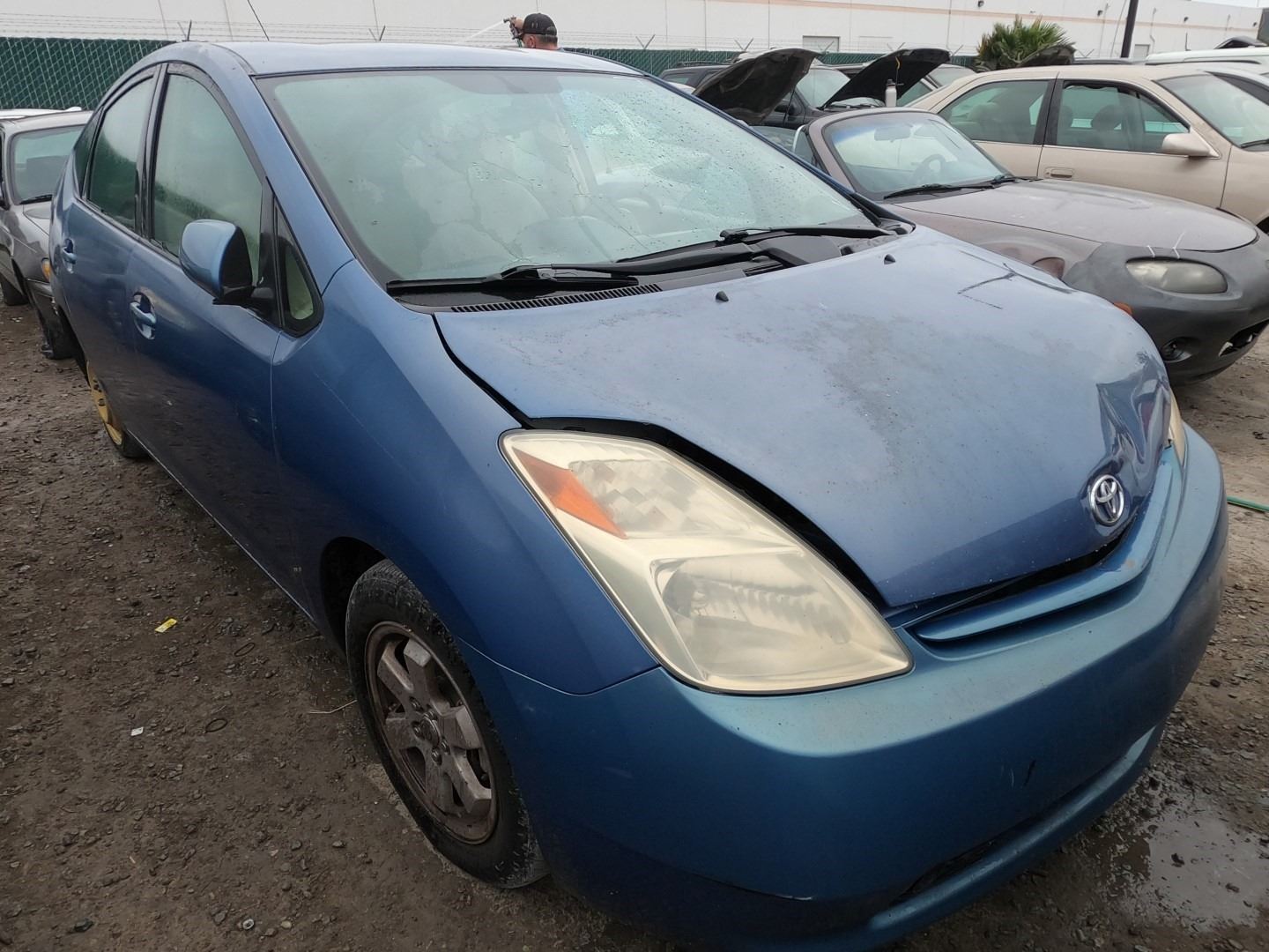 TOYOTA PRIUS 2004 T-DONATION