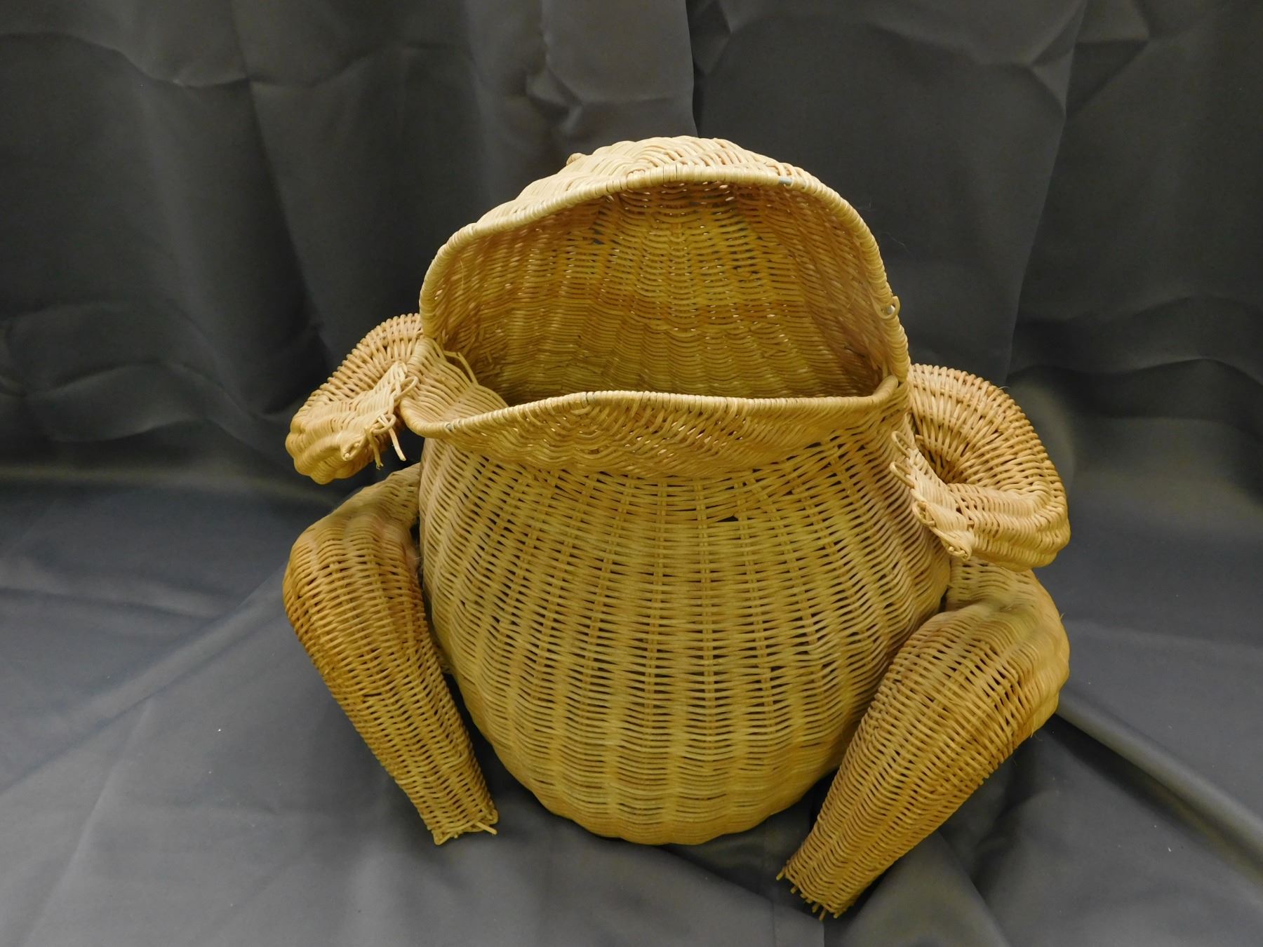 Wicker Frog Basket
