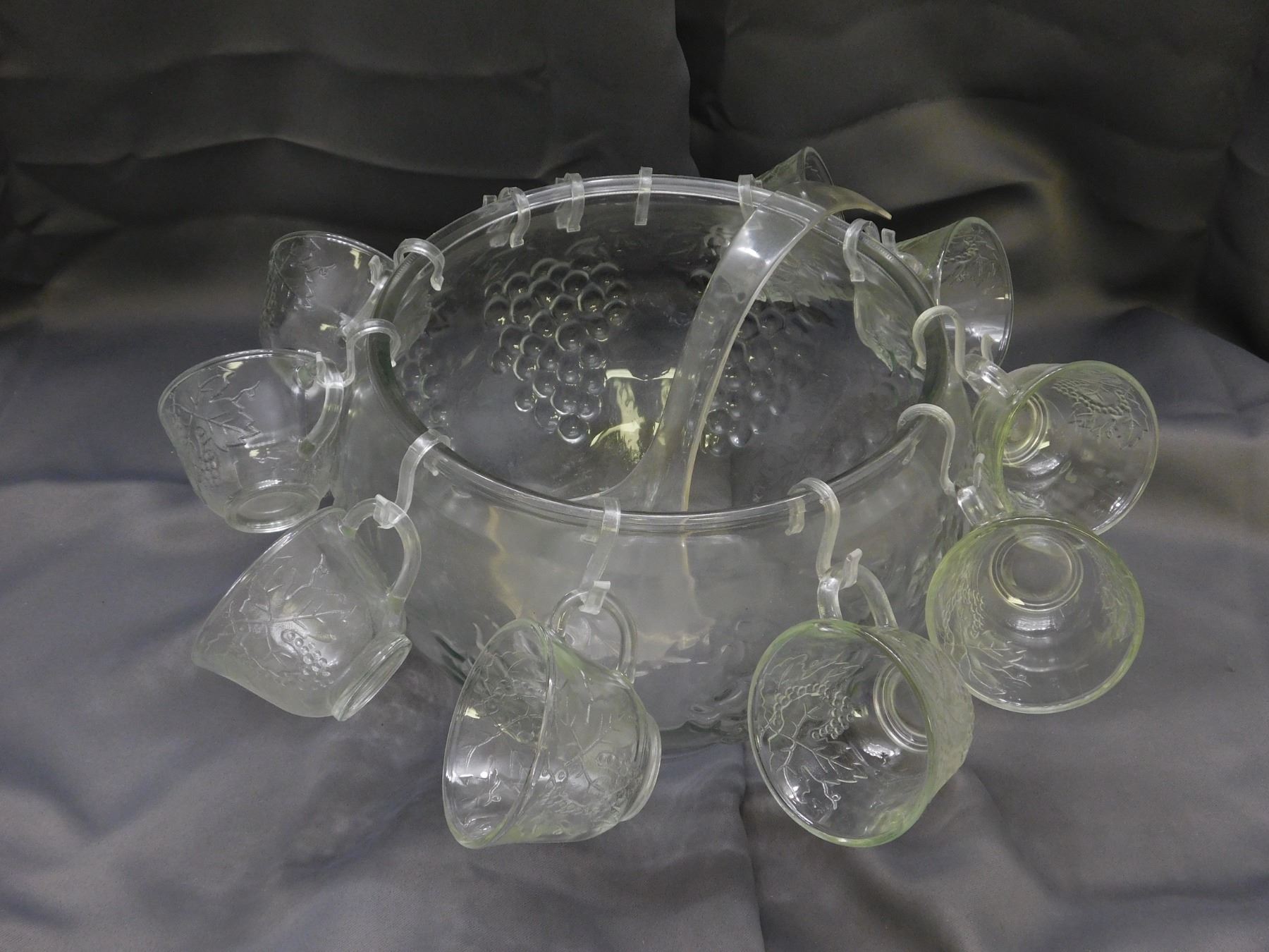 Vintage Glass Juice Bowl with 9 Glasses, 12 Hooks and Plastic Ladle ...