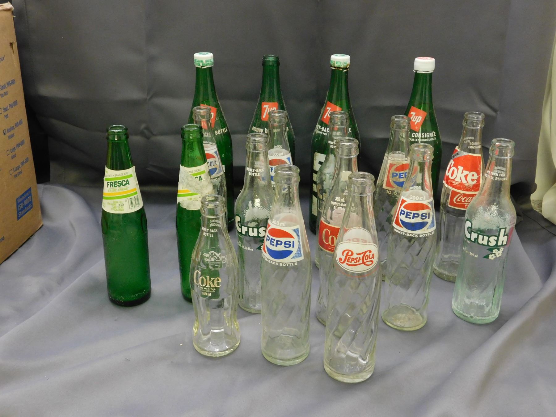Lot of 19 Vintage Glass Pop Bottles Pepsi, 7Up Coke Fresca Crush