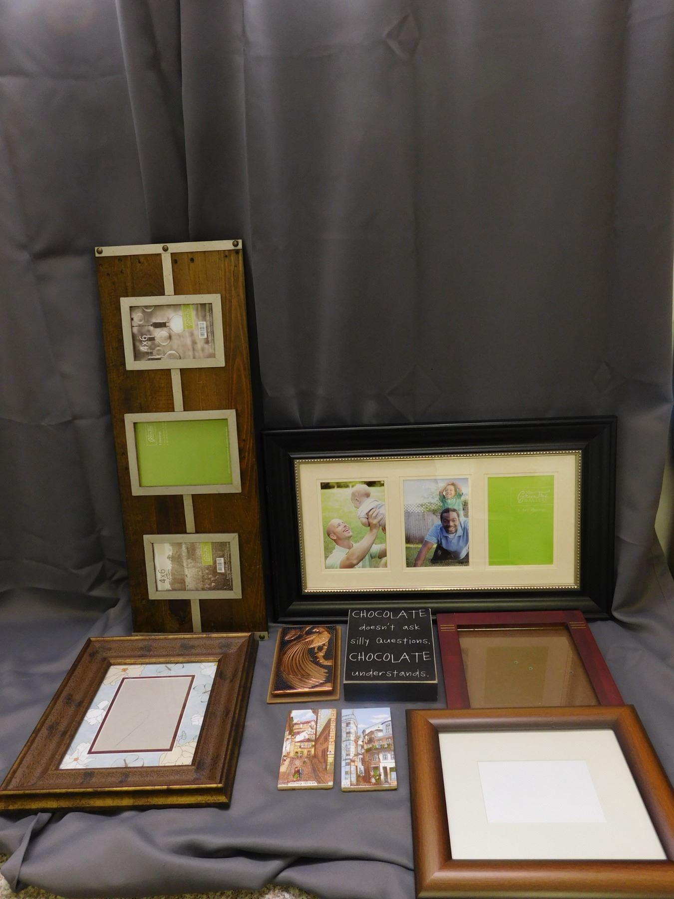 Lot of 9 Assorted Wall Picture Frames, Wall Art, Multi-Frames