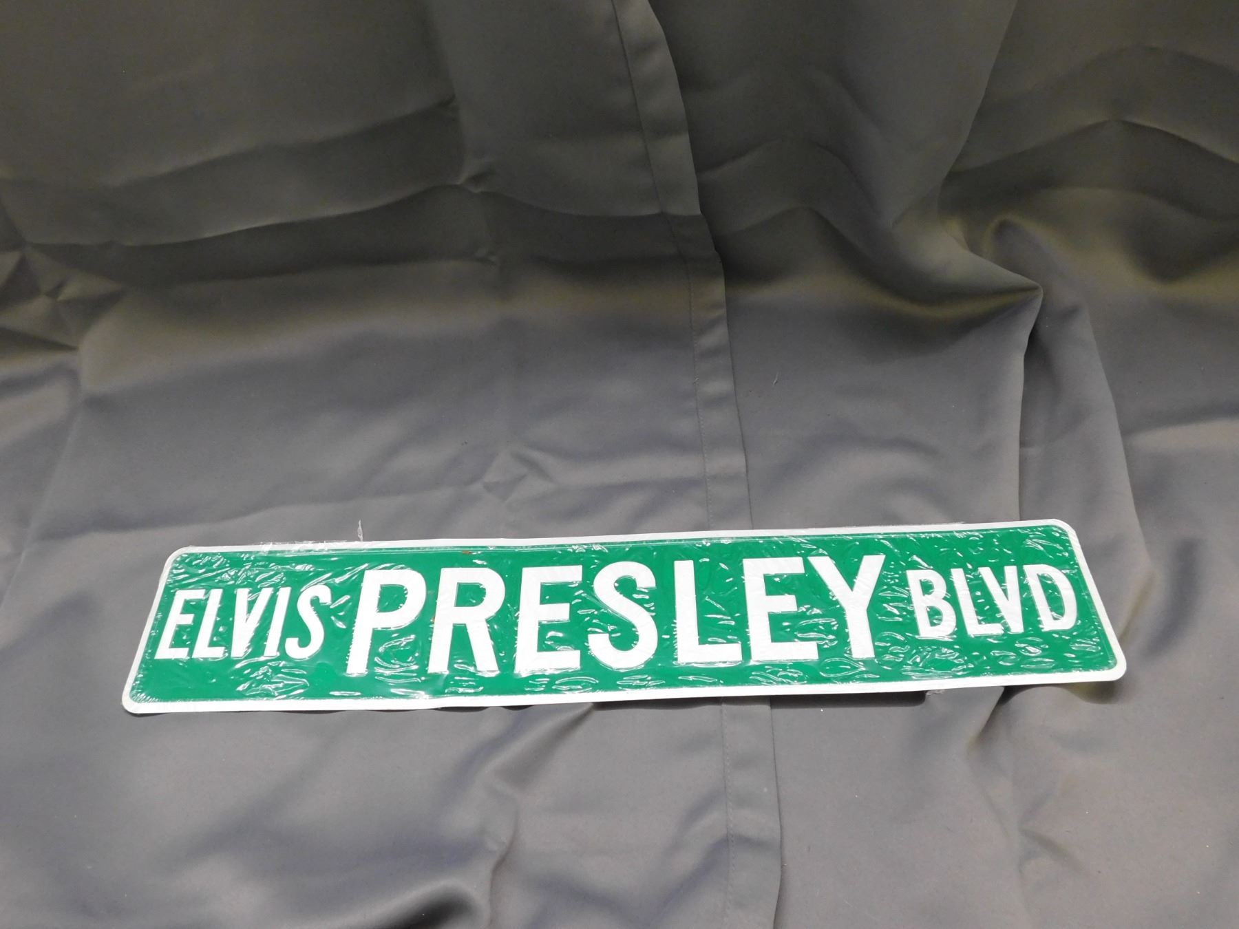 Elvis Presley Blvd Tin Wall Sign Decor Music Memorabilia