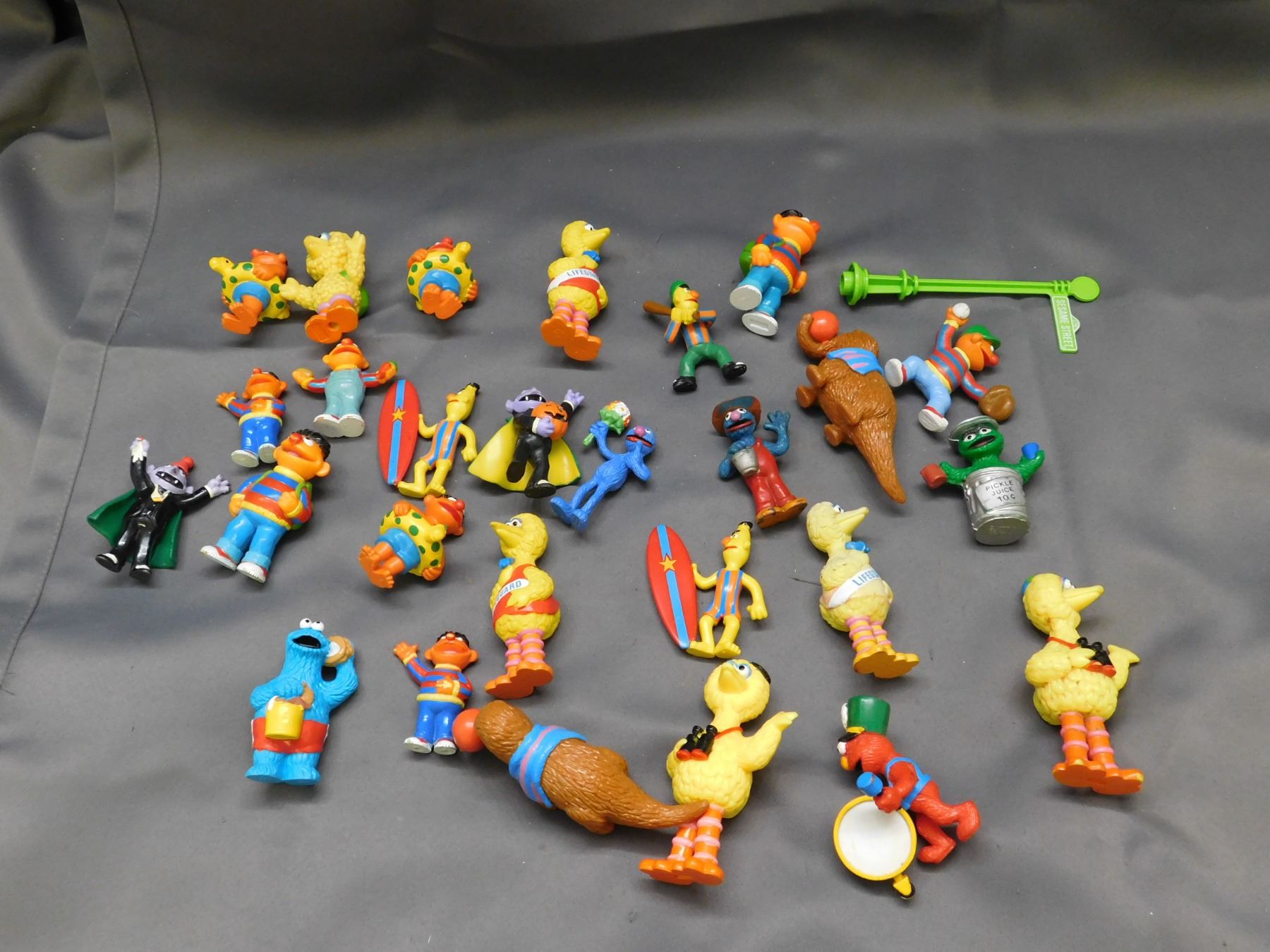 Lot of Assorted PVC Sesame Street Figures Vintage Muppets Applause 80s 90s
