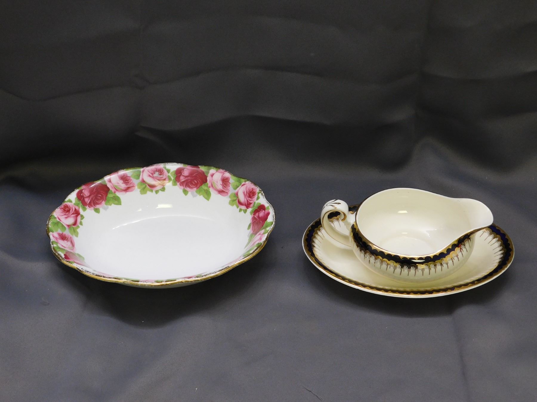Blue De Roi Alfred Meakin 18kt Gold Paint England Gravy Boat Plate ...