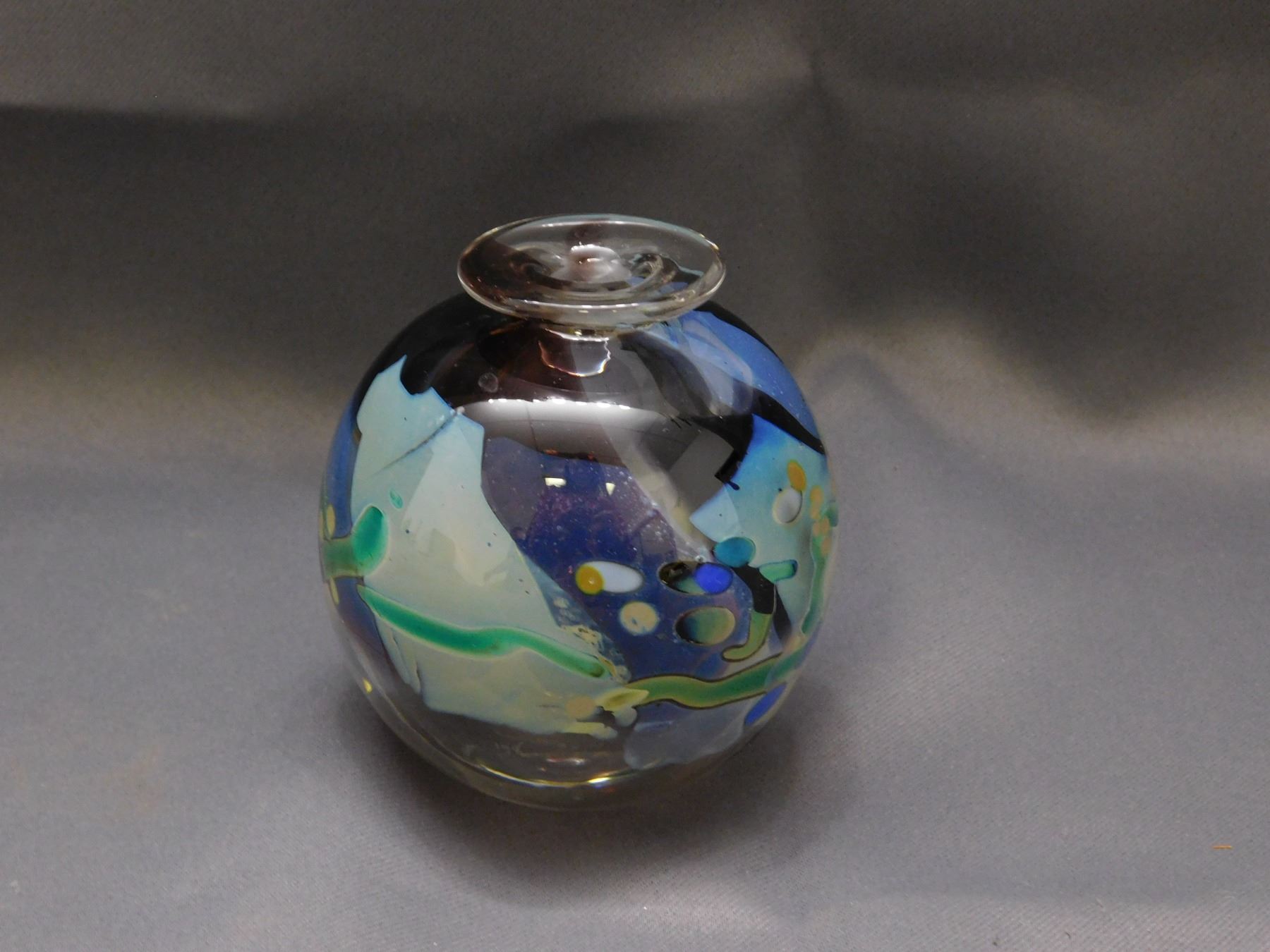 Artist Signed Blown Art Glass Paperweight Vase 3.5" Tall