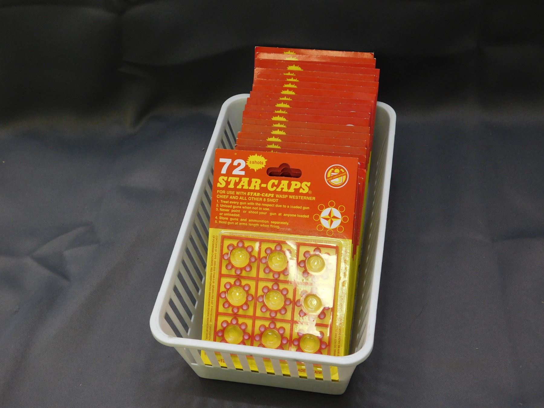 27 Packs x8 Shot Caps 72 Per Pack Star Caps for Cap Guns Vintage