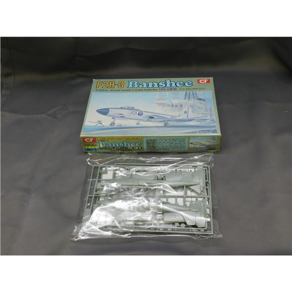 F2H Banshee 1:72 Scale Royal Canadian Navy Interceptor Model Kit War Planes Aircraft Fighter War Jet