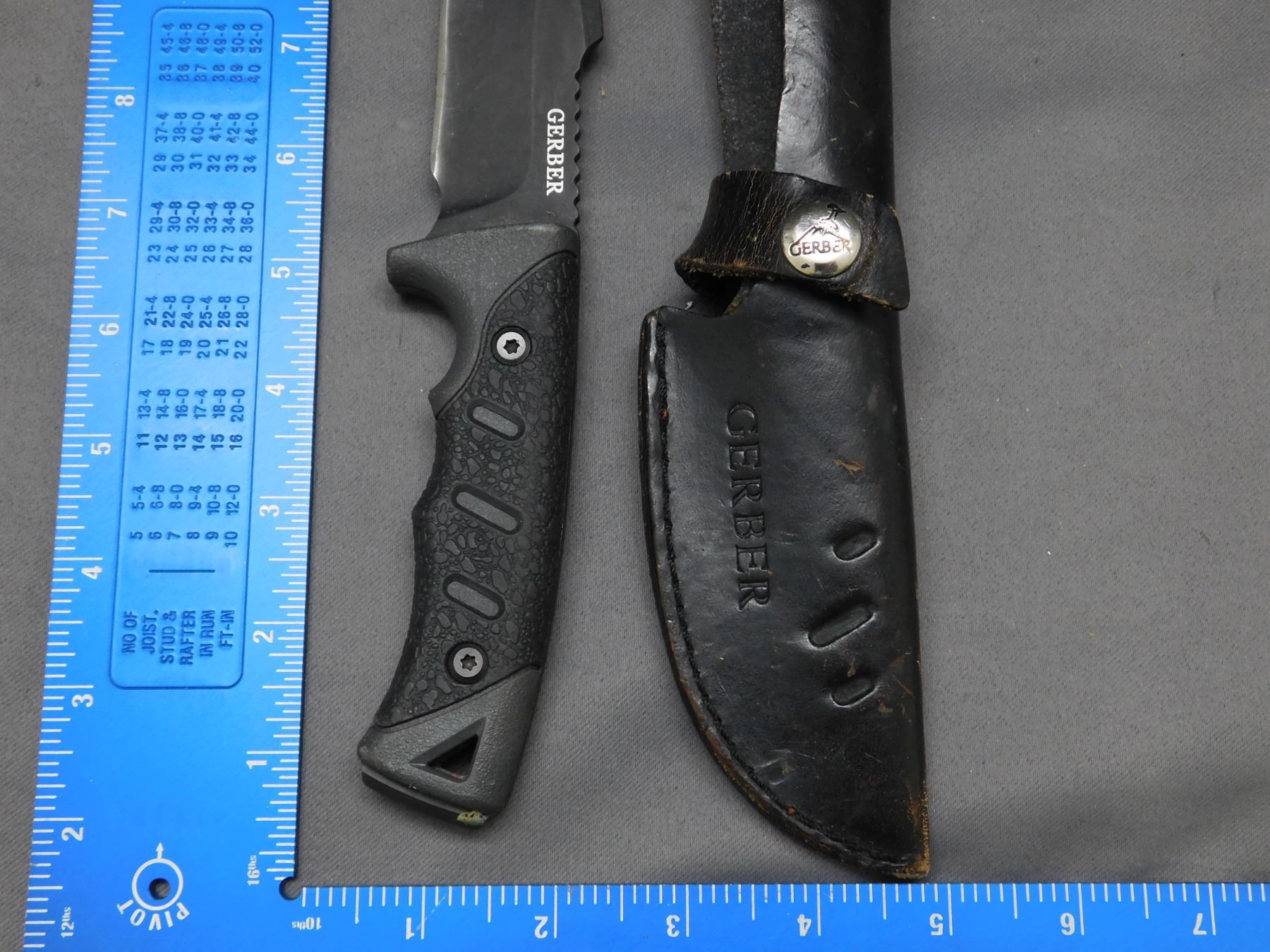 Gerber Fixed Blade Hunting Survival Knife with Leather Sheath