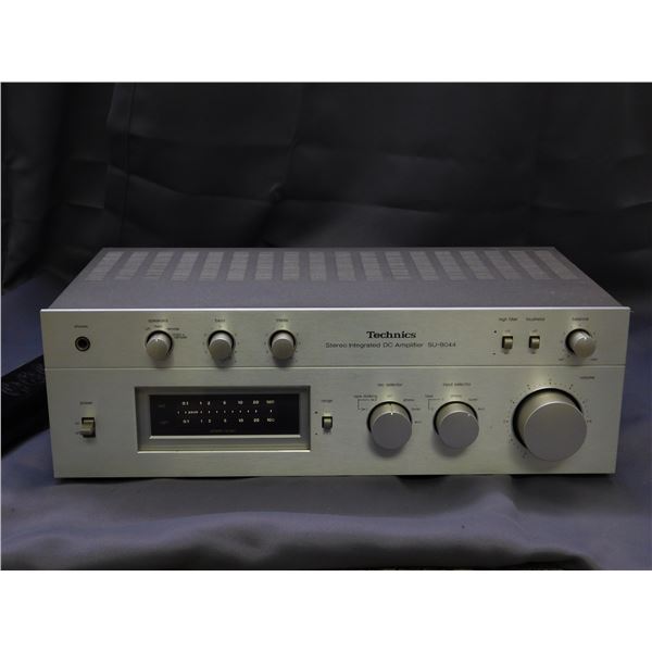 Technics Stereo Integrated DC Amplifier SU-8044 VG