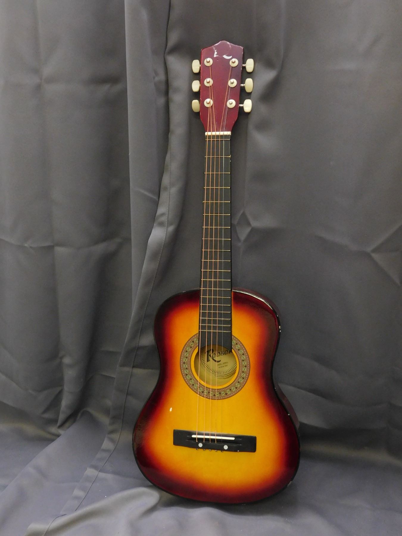 Robson Model ROB30-SBT Acoustic Guitar