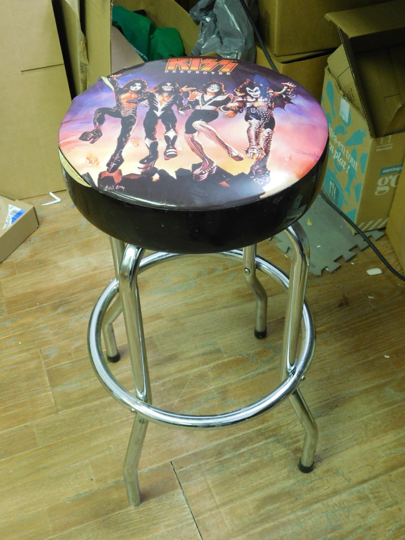 KISS Destroyer Bar Stool *some damage* Spins
