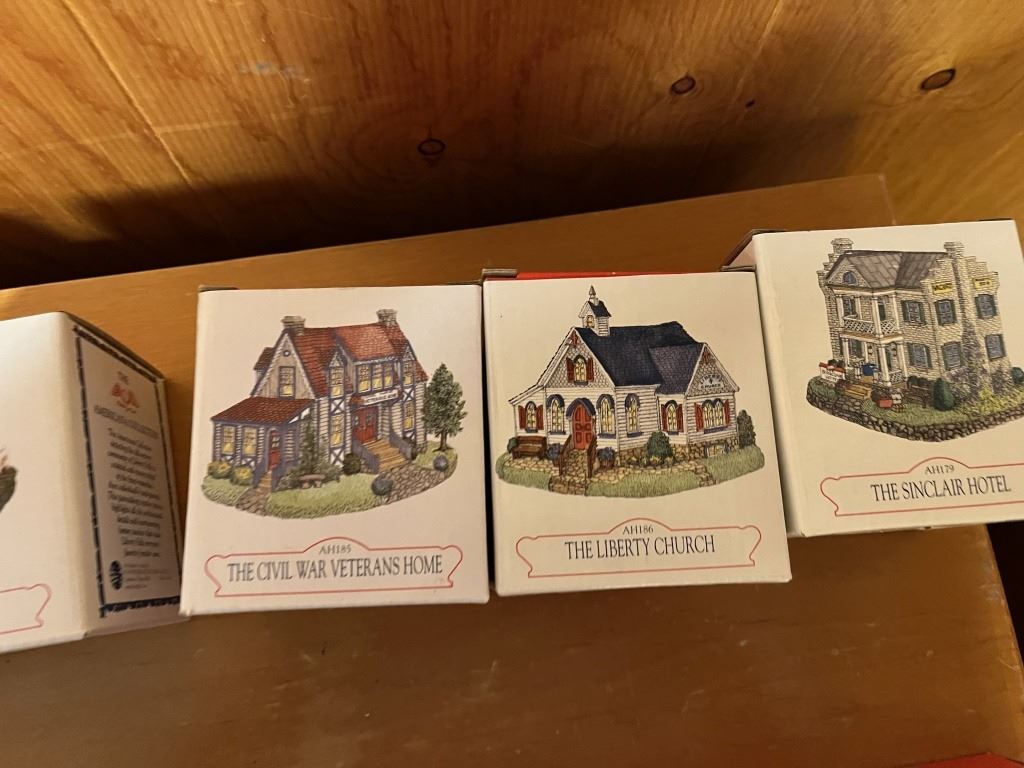 Misc. Collectible Miniature Houses and Accesories