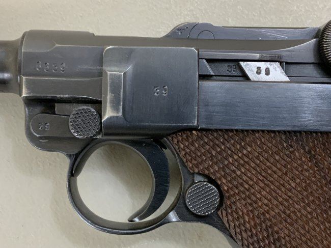 WWII NAZI GERMAN P08 LUGER 1939 DATE PISTOL 9MM