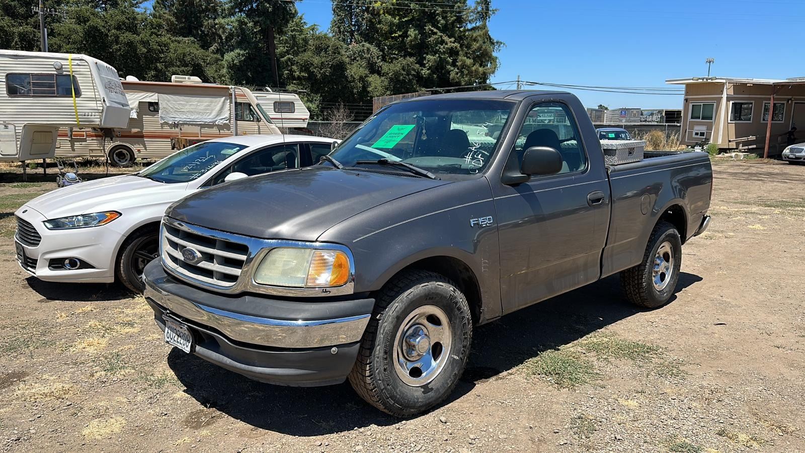 2002 Ford F-150 XL