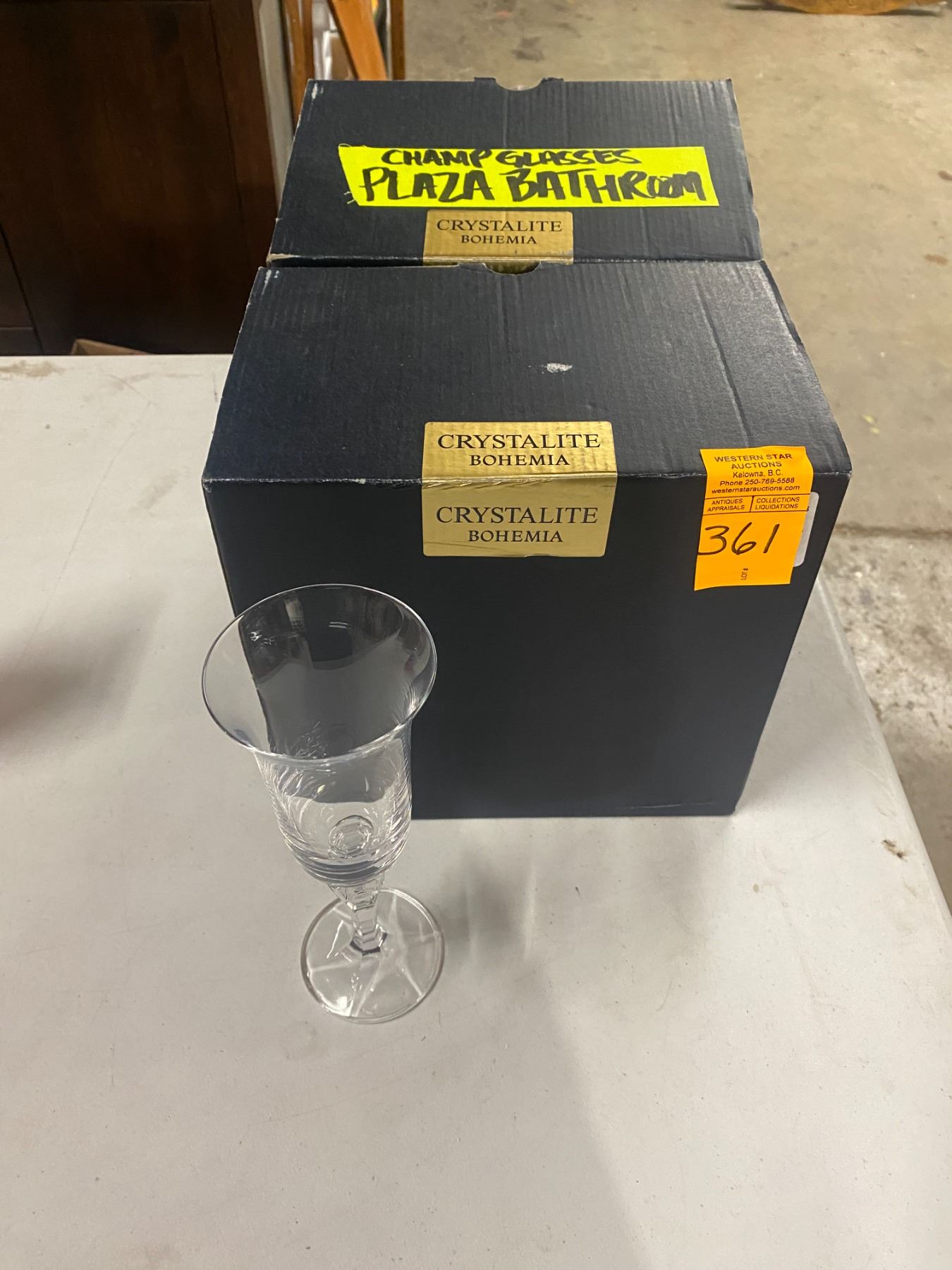 12 crystalite Bohemia glasses