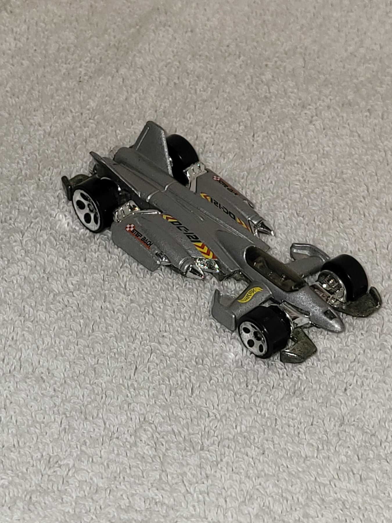 2000 HOT WHEELS JET THREAT 3.0