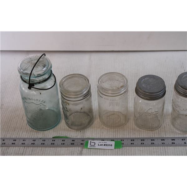 5 Glass Jars 3 Lids Bodnarus Auctioneering