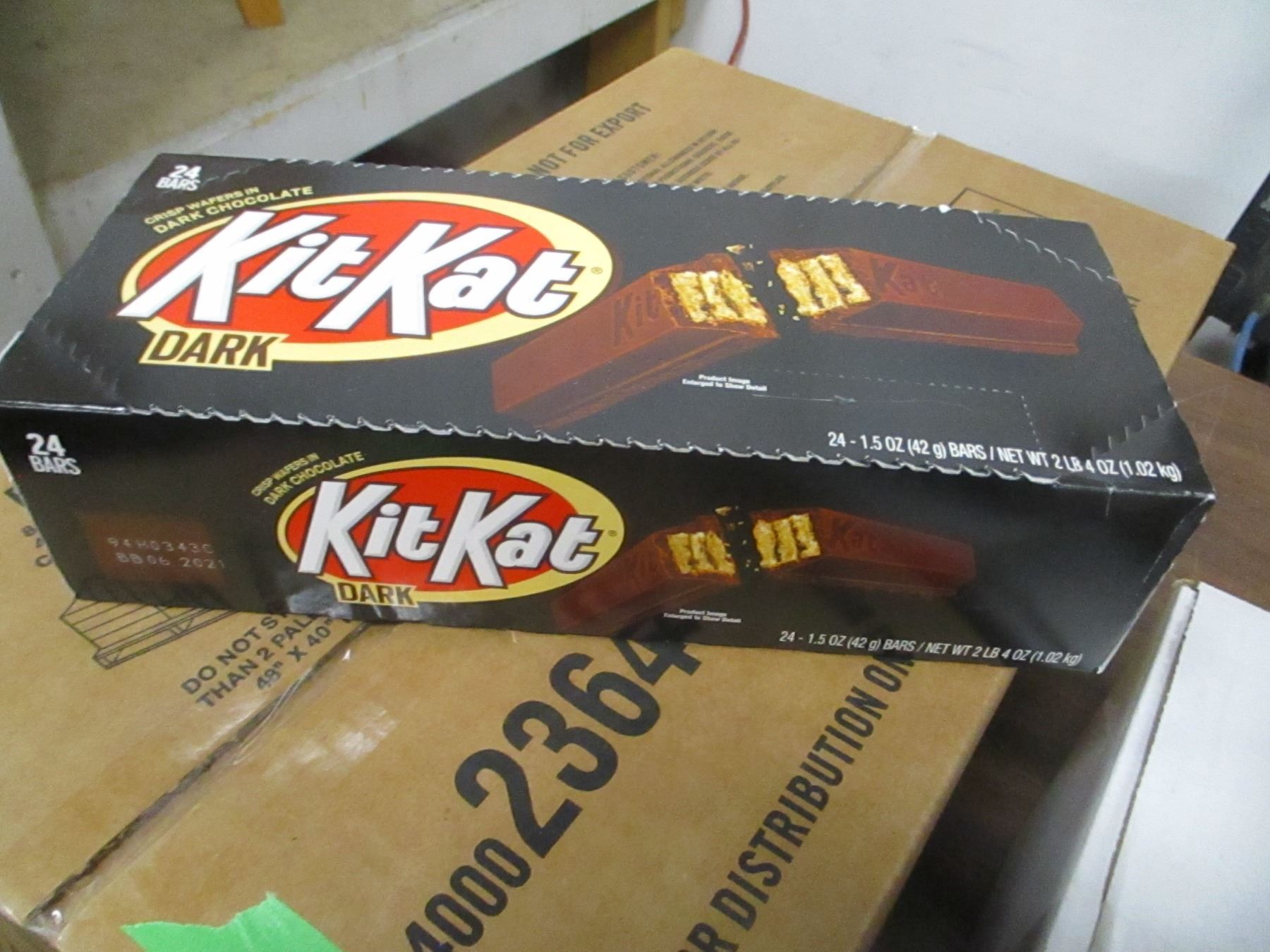 DARK CHOCOLATE KIT KAT BARS (24) - PER BOX