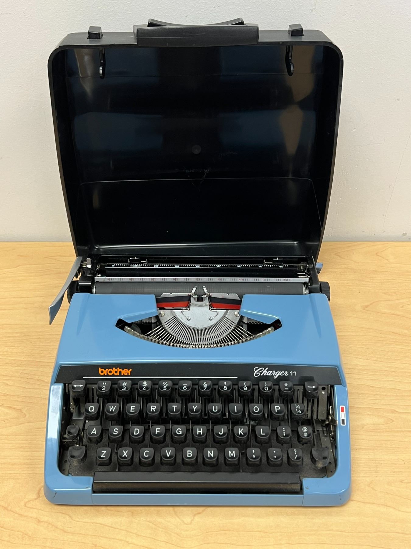 Vintage Brother Typewriter - Charger II with Hard shell cover - Not tested