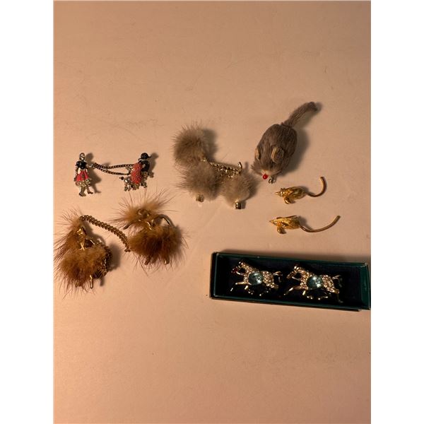 Vintage pin set. 3 fur pins. Mouse made in W.Germany. No markings on ...