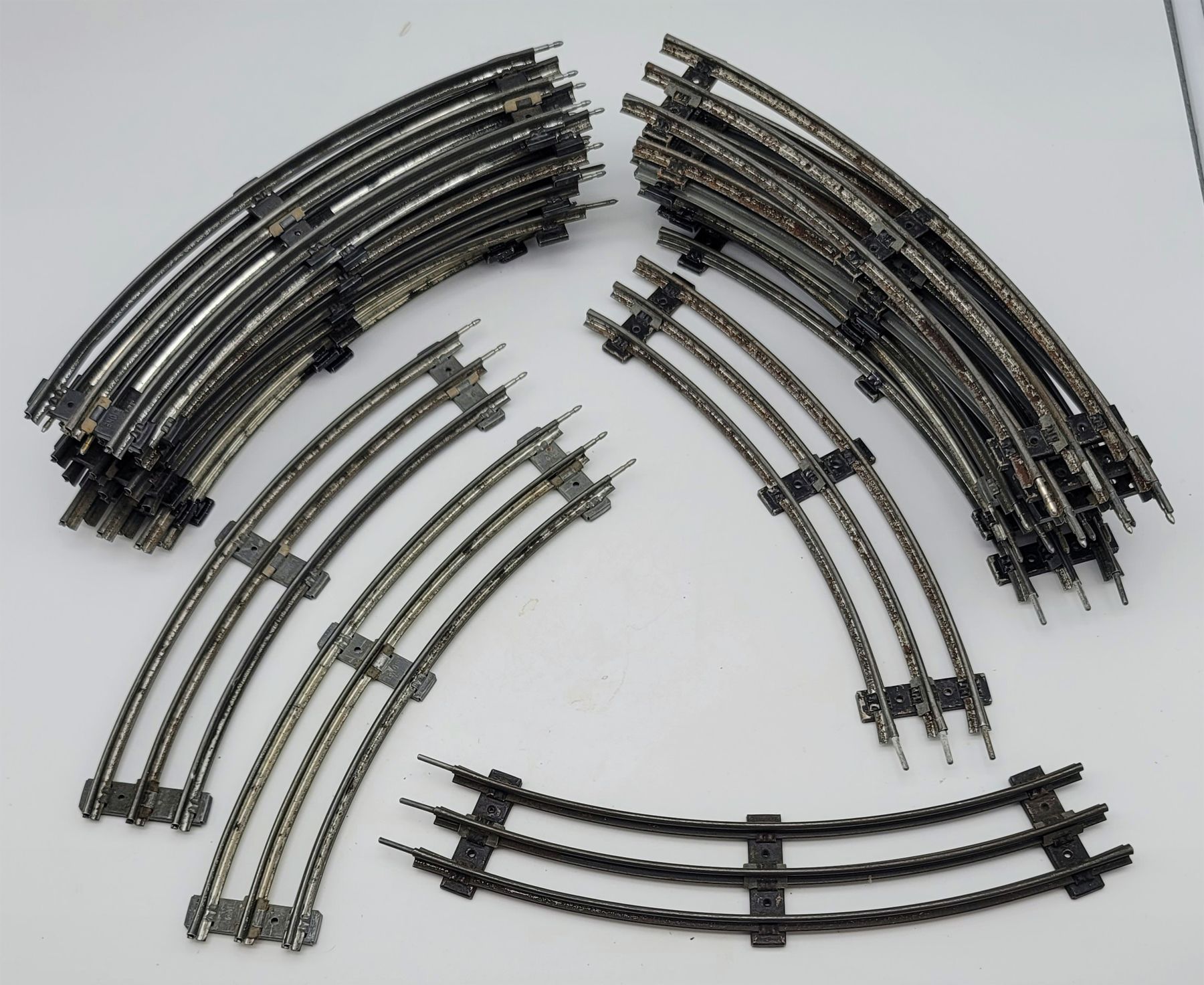 Lionel 3 Rail O Gauge Track 18 Curves & 21 Straights