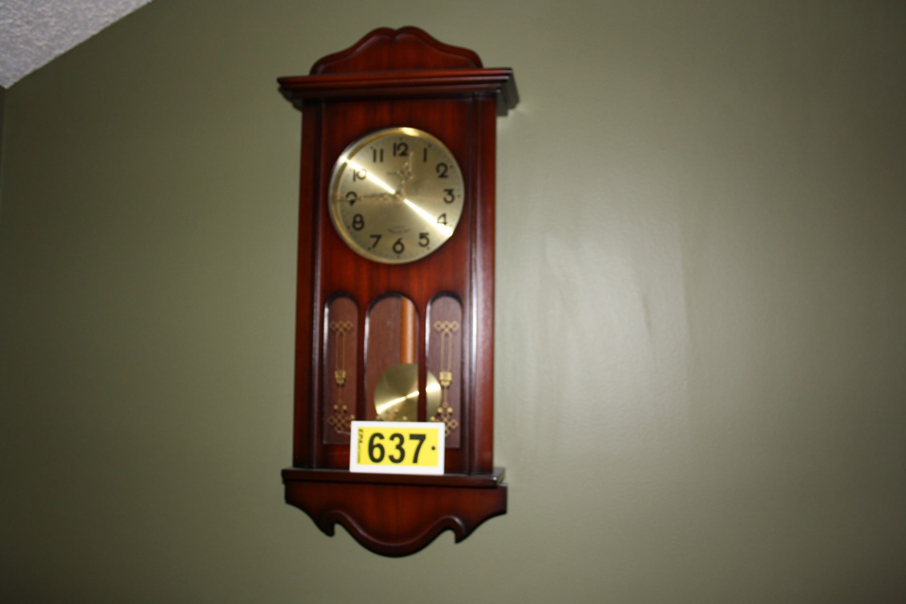 Daniel Dakota wall clock