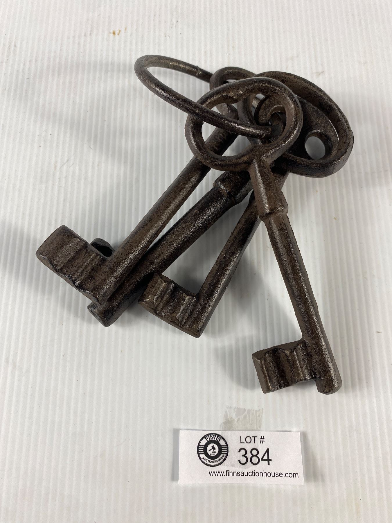 Cast Iron Large Keys on a Ring Large Skeleton set of 4 Keys Great ...