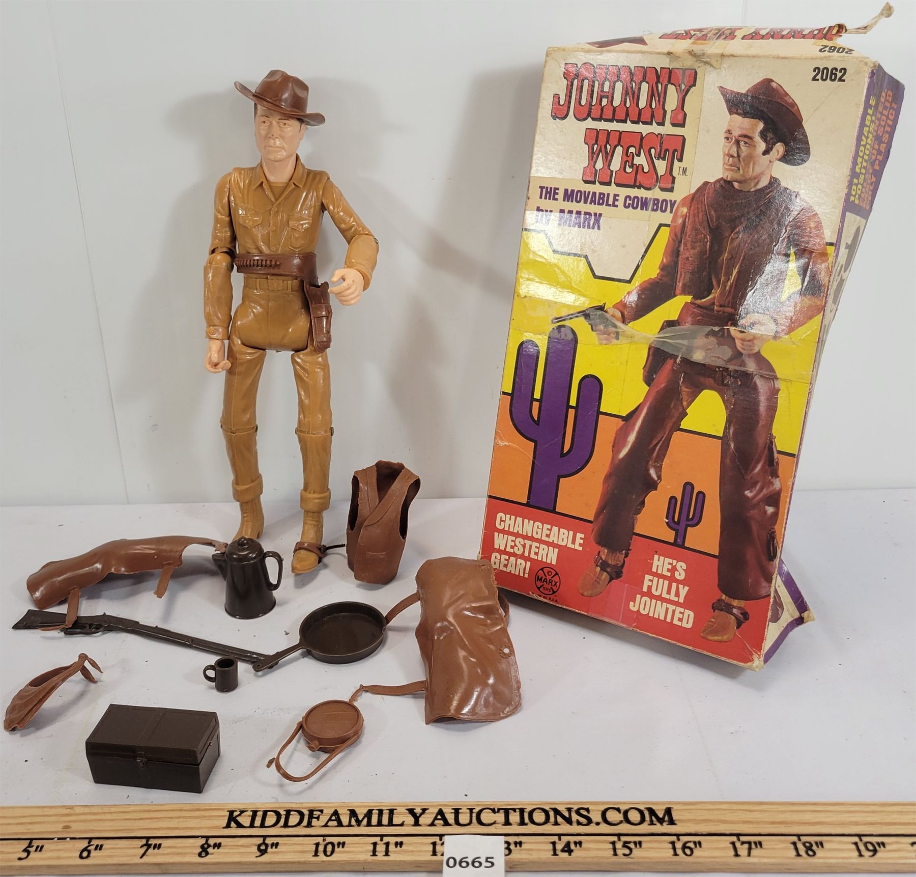 LOUIS MARX CO JOHNNY WEST MOVABLE COWBOY W/ BOX - Kidd Family Auctions LOUIS MARX CO JOHNNY WEST MOVABLE COWBOY W/ BOX - Kidd Family Auctions