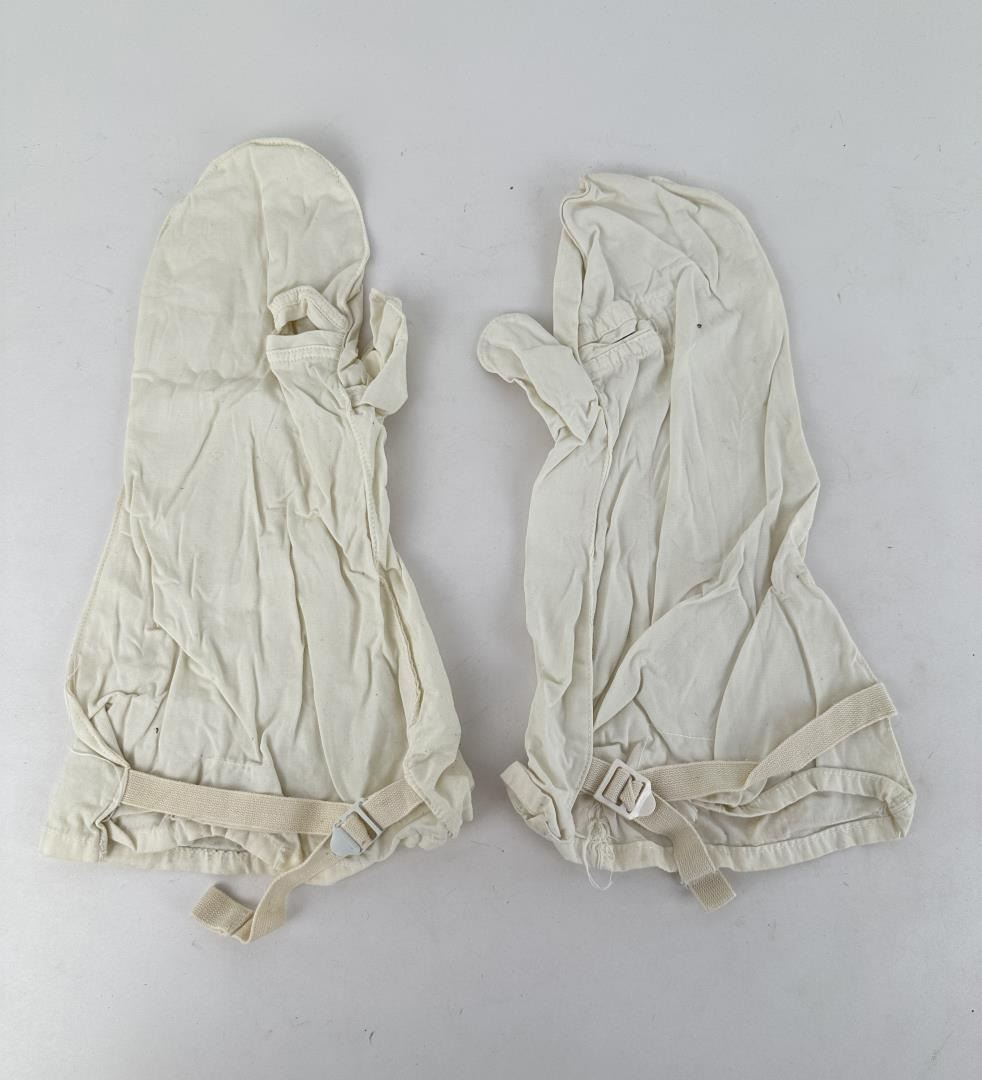 WW2 US Mountain Troop Camo Ski Mitten Covers