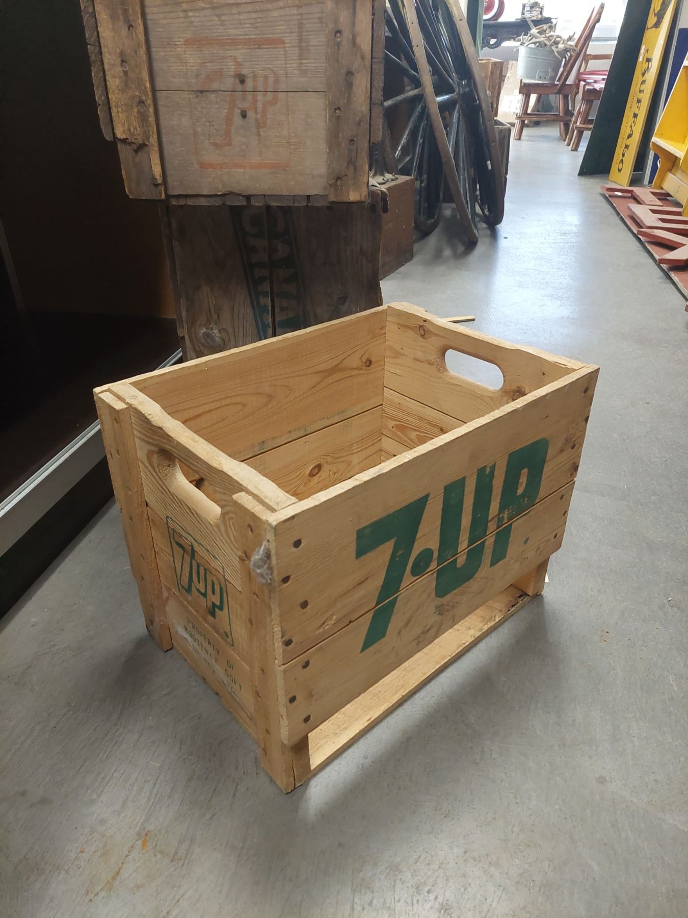 Vintage Soda Crate 7up
