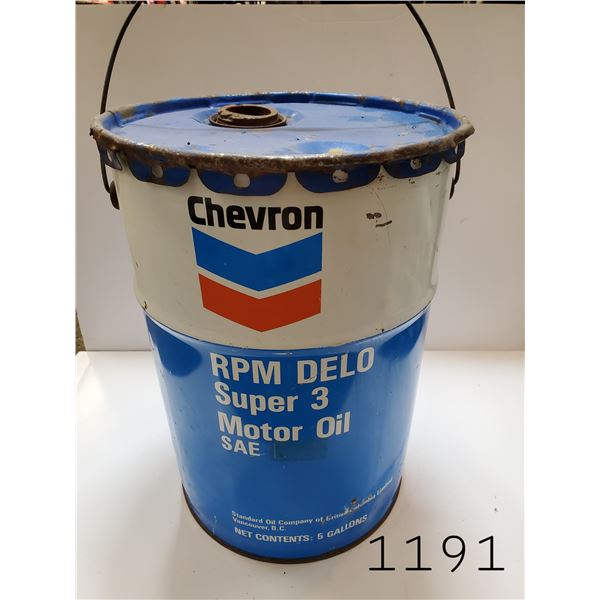 Chevron Super 3 5 Gallon Oil Can With Lid And Handle