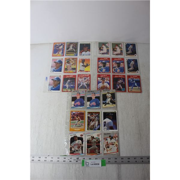 (18) Assorted Baseball Trading Cards - Bodnarus Auctioneering